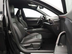 Black Cupra Formentor 2022 in Vilnius, with an engine capacity of 2.48 L and mileage of 108 thousand km for 33900 €, photo 11 on AUTOMOTO.COM.LV