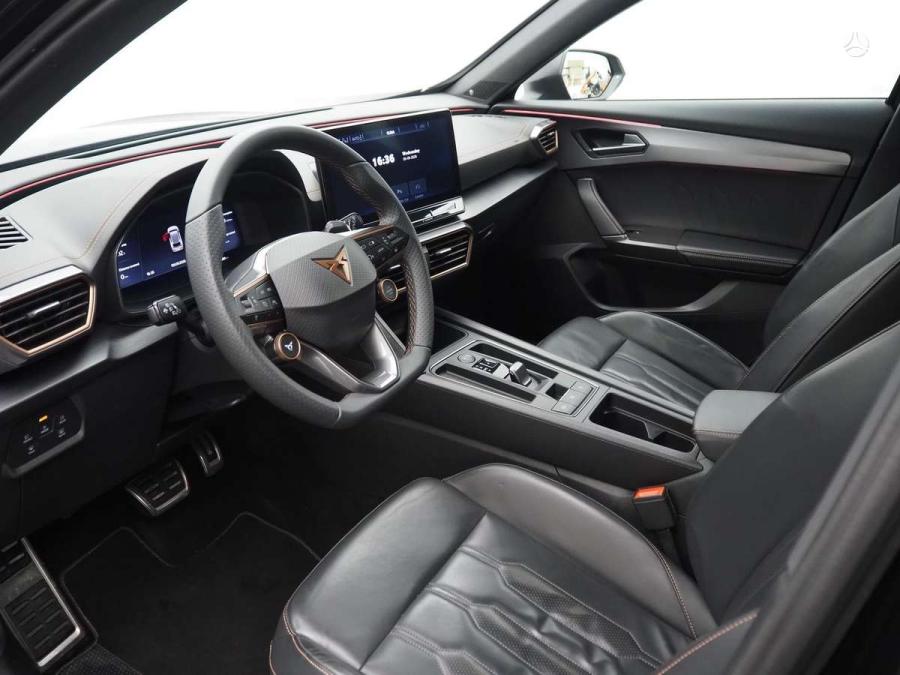 Black Cupra Formentor 2022 in Vilnius, with an engine capacity of 2.48 L and mileage of 108 thousand km for 33900 €, photo 23 on AUTOMOTO.COM.LV