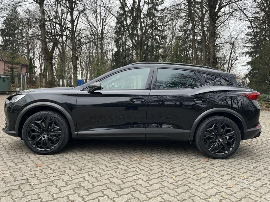 Melns Cupra Formentor 2023 Rīga, ar dzinēja tilpumu 2.00 L un nobraukumu 16 tūkst. km par 34000 €, foto 6 vietnē AUTOMOTO.COM.LV