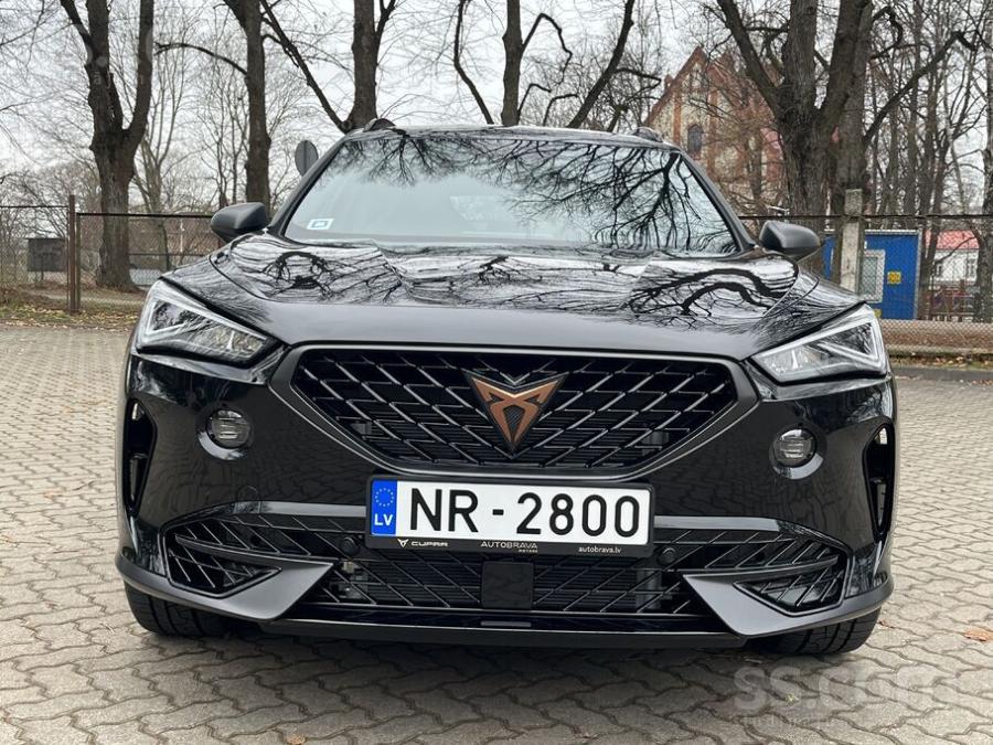 Melns Cupra Formentor 2023 Rīga, ar dzinēja tilpumu 2.00 L un nobraukumu 16 tūkst. km par 34000 €, foto 8 vietnē AUTOMOTO.COM.LV