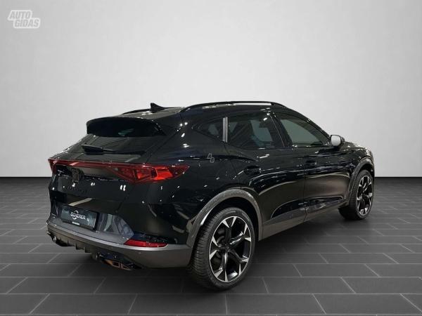 Melns Cupra Formentor 2023 Kauņa, ar dzinēja tilpumu 1.40 L un nobraukumu 58 tūkst. km par 31637 €, foto 2 vietnē AUTOMOTO.COM.LV