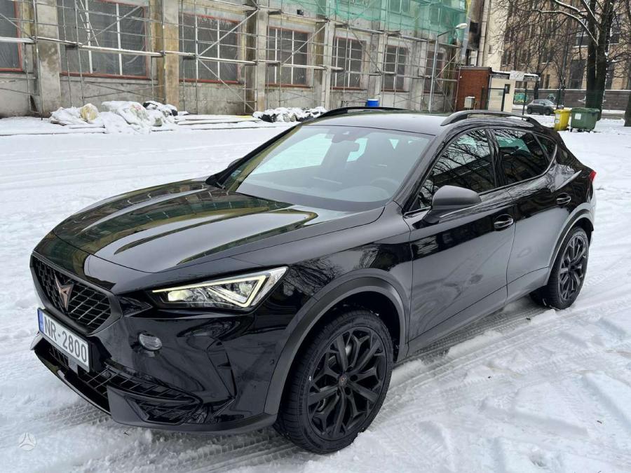 Black Cupra Formentor 2023 in Riga, with an engine capacity of 1.98 L and mileage of 16 thousand km for 32000 €, photo 15 on AUTOMOTO.COM.LV