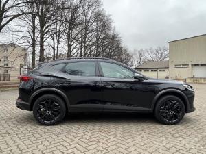 Melns Cupra Formentor 2023 Rīga, ar dzinēja tilpumu 2.00 L un nobraukumu 16 tūkst. km par 30900 €, foto  vietnē AUTOMOTO.COM.LV