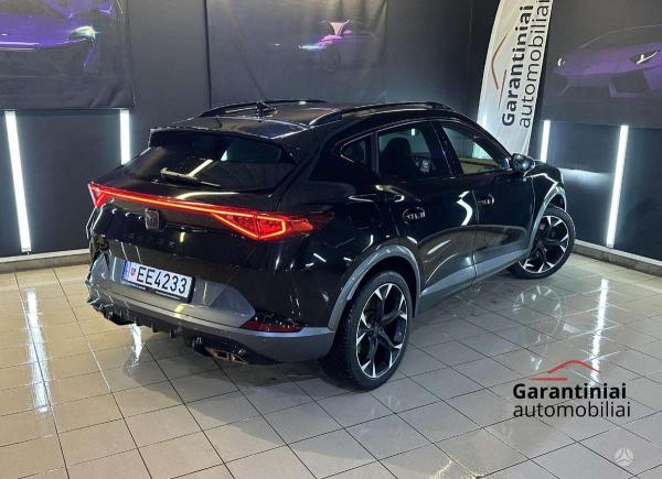 Melns Cupra Formentor 2023 Viļņa, ar dzinēja tilpumu 1.40 L un nobraukumu 93 tūkst. km par 24250 €, foto 2 vietnē AUTOMOTO.COM.LV