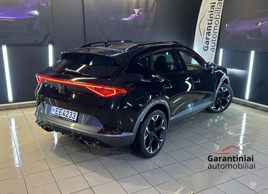 Melns Cupra Formentor 2023 Viļņa, ar dzinēja tilpumu 1.40 L un nobraukumu 93 tūkst. km par 24250 €, foto 2 vietnē AUTOMOTO.COM.LV