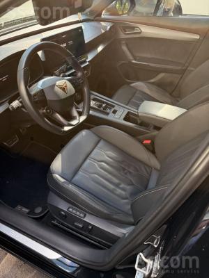 Черный Cupra Formentor 2023 в Рига, объемом двигателя 2.00 л и пробегом 34 тыс. км за 29500 €, фото 7 на AUTOMOTO.COM.LV