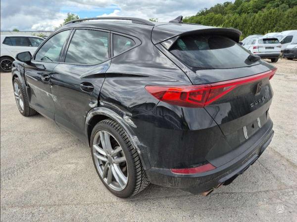 Melns Cupra Formentor 2023 Klaipėda, ar dzinēja tilpumu 2.48 L un nobraukumu 45 tūkst. km par 18100 €, foto 2 vietnē AUTOMOTO.COM.LV