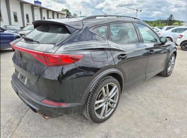 Melns Cupra Formentor 2023 Klaipėda, ar dzinēja tilpumu 2.48 L un nobraukumu 45 tūkst. km par 18100 €, foto 4 vietnē AUTOMOTO.COM.LV