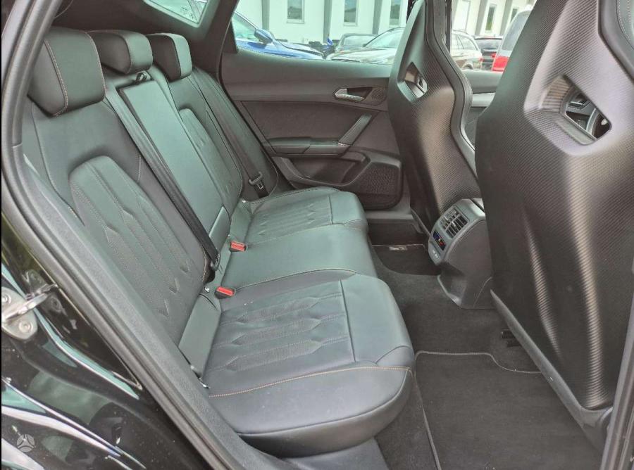 Black Cupra Formentor 2023 in Klaipeda, with an engine capacity of 2.48 L and mileage of 45 thousand km for 18100 €, photo 7 on AUTOMOTO.COM.LV