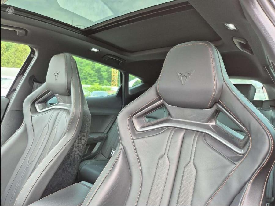 Black Cupra Formentor 2023 in Klaipeda, with an engine capacity of 2.48 L and mileage of 45 thousand km for 18100 €, photo 11 on AUTOMOTO.COM.LV