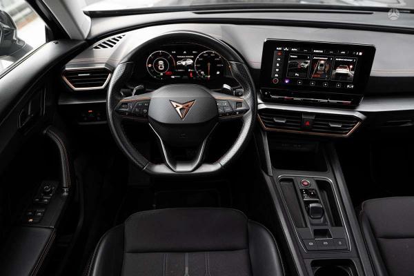 Черный Cupra Formentor 2023 в Вильнюс, объемом двигателя 1.40 л и пробегом 63 тыс. км за 23490 €, фото 6 на AUTOMOTO.COM.LV