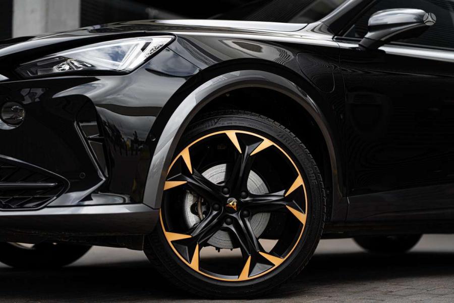 Черный Cupra Formentor 2023 в Вильнюс, объемом двигателя 1.40 л и пробегом 63 тыс. км за 23490 €, фото 32 на AUTOMOTO.COM.LV