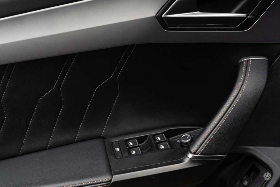 Черный Cupra Formentor 2023 в Вильнюс, объемом двигателя 1.40 л и пробегом 63 тыс. км за 23490 €, фото 35 на AUTOMOTO.COM.LV