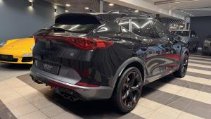 Melns Cupra Formentor 2023 Rīga, ar dzinēja tilpumu 2.00 L un nobraukumu 35 tūkst. km par 30990 €, foto 5 vietnē AUTOMOTO.COM.LV