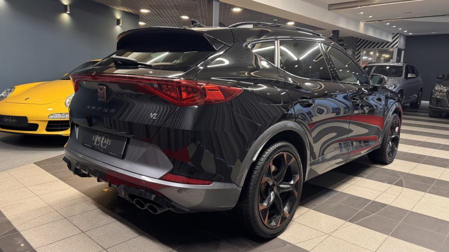 Melns Cupra Formentor 2023 Rīga, ar dzinēja tilpumu 2.00 L un nobraukumu 35 tūkst. km par 30990 €, foto 5 vietnē AUTOMOTO.COM.LV