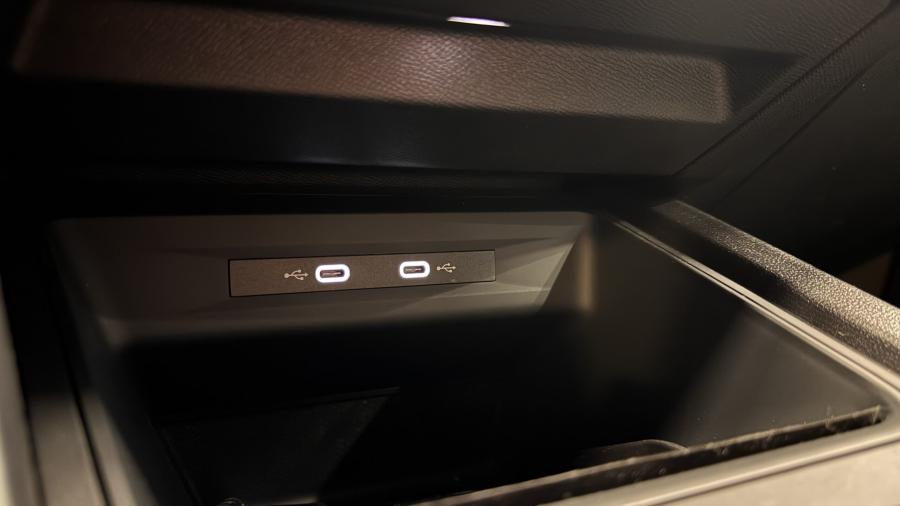 Melns Cupra Formentor 2023 Rīga, ar dzinēja tilpumu 2.00 L un nobraukumu 35 tūkst. km par 30990 €, foto 18 vietnē AUTOMOTO.COM.LV