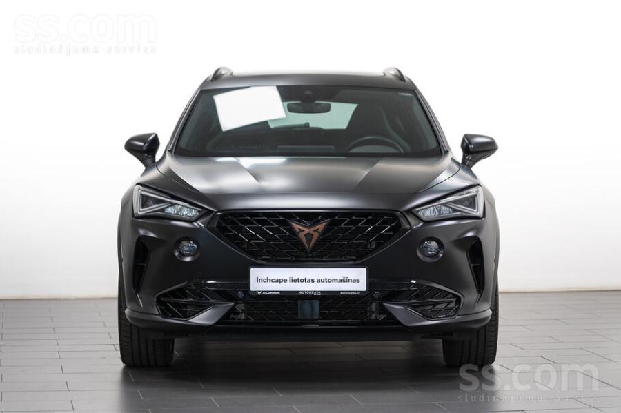 Melns Cupra Formentor 2023 Rīga, ar dzinēja tilpumu 2.00 L un nobraukumu 54 tūkst. km par 27500 €, foto 4 vietnē AUTOMOTO.COM.LV