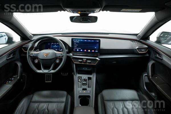 Черный Cupra Formentor 2023 в Рига, объемом двигателя 2.00 л и пробегом 54 тыс. км за 27500 €, фото 4 на AUTOMOTO.COM.LV