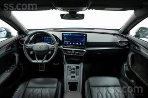 Melns Cupra Formentor 2023 Rīga, ar dzinēja tilpumu 2.00 L un nobraukumu 54 tūkst. km par 27500 €, foto 5 vietnē AUTOMOTO.COM.LV