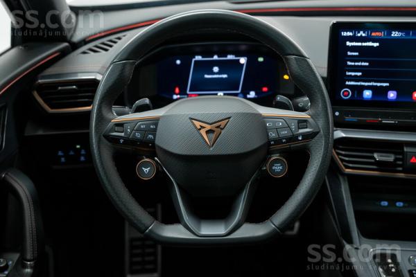 Черный Cupra Formentor 2023 в Рига, объемом двигателя 2.00 л и пробегом 54 тыс. км за 27500 €, фото 5 на AUTOMOTO.COM.LV