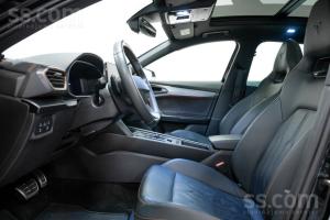 Melns Cupra Formentor 2023 Rīga, ar dzinēja tilpumu 2.00 L un nobraukumu 54 tūkst. km par 27500 €, foto 7 vietnē AUTOMOTO.COM.LV