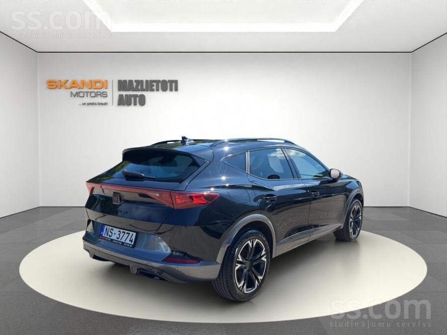 Черный Cupra Formentor 2023 в Рига, объемом двигателя 1.50 л и пробегом 24 тыс. км за 24990 €, фото 7 на AUTOMOTO.COM.LV