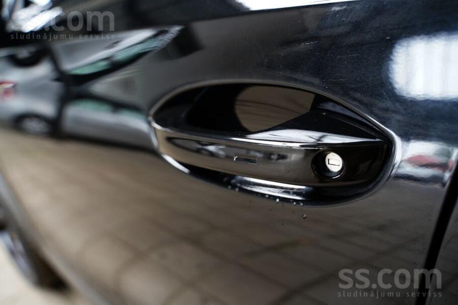 Black Cupra Formentor 2023 in Riga, with an engine capacity of 2.00 L and mileage of 35 thousand km for 29990 €, photo 11 on AUTOMOTO.COM.LV