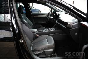 Black Cupra Formentor 2023 in Riga, with an engine capacity of 2.00 L and mileage of 35 thousand km for 29990 €, photo 20 on AUTOMOTO.COM.LV