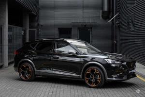 Черный Cupra Formentor 2023 в Вильнюс, объемом двигателя 1.40 л и пробегом 23 тыс. км за 23900 €, фото 3 на AUTOMOTO.COM.LV