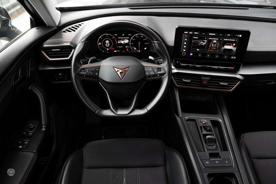 Черный Cupra Formentor 2023 в Вильнюс, объемом двигателя 1.40 л и пробегом 23 тыс. км за 23900 €, фото 9 на AUTOMOTO.COM.LV