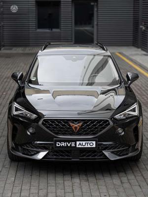 Черный Cupra Formentor 2023 в Вильнюс, объемом двигателя 1.40 л и пробегом 23 тыс. км за 23900 €, фото 17 на AUTOMOTO.COM.LV