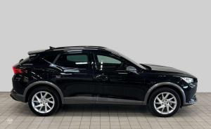 Black Cupra Formentor 2023 in Kaunas, with an engine capacity of 1.40 L and mileage of 68 thousand km for 24900 €, photo 4 on AUTOMOTO.COM.LV