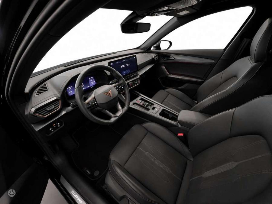 Black Cupra Formentor 2023 in Kaunas, with an engine capacity of 1.40 L and mileage of 68 thousand km for 24900 €, photo 9 on AUTOMOTO.COM.LV