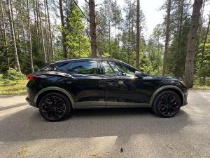 Melns Cupra Formentor 2023 Viļņa, ar dzinēja tilpumu 1.98 L un nobraukumu 27 tūkst. km par 23900 €, foto 5 vietnē AUTOMOTO.COM.LV