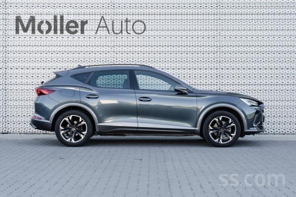 Черный Cupra Formentor 2023 в Рига, объемом двигателя 1.40 л и пробегом 94 тыс. км за 24050 €, фото 5 на AUTOMOTO.COM.LV