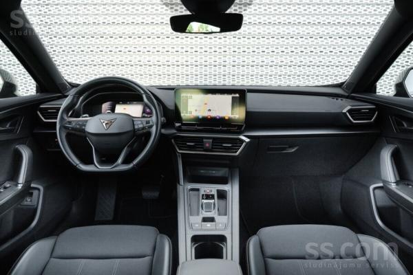 Черный Cupra Formentor 2023 в Рига, объемом двигателя 1.40 л и пробегом 94 тыс. км за 24050 €, фото 6 на AUTOMOTO.COM.LV