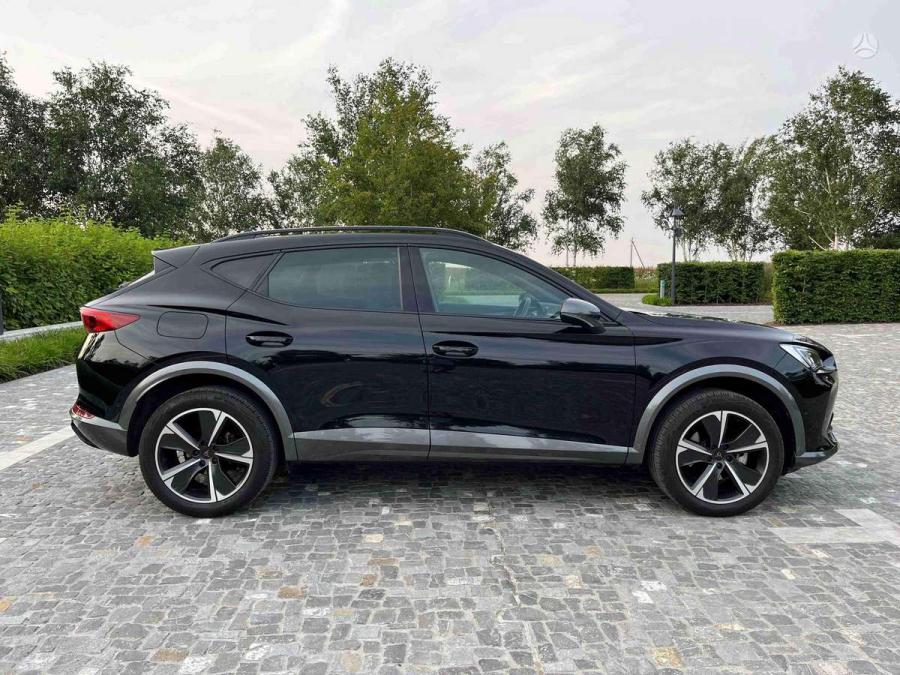 Черный Cupra Formentor 2023 в Радвилишкис, объемом двигателя 1.50 л и пробегом 28 тыс. км за 25500 €, фото 9 на AUTOMOTO.COM.LV