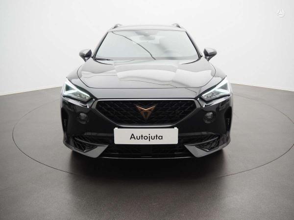 Melns Cupra Formentor 2023 Viļņa, ar dzinēja tilpumu 1.98 L un nobraukumu 58 tūkst. km par 27500 €, foto 2 vietnē AUTOMOTO.COM.LV