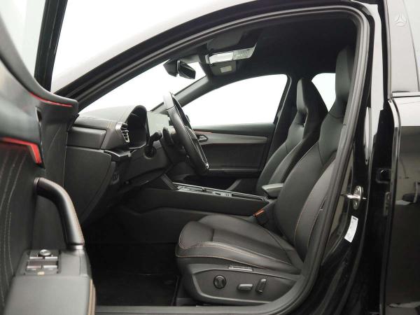 Melns Cupra Formentor 2023 Viļņa, ar dzinēja tilpumu 1.98 L un nobraukumu 58 tūkst. km par 27500 €, foto 8 vietnē AUTOMOTO.COM.LV