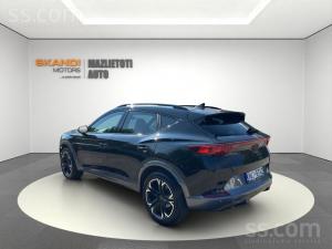 Черный Cupra Formentor 2023 в Рига, объемом двигателя 1.50 л и пробегом 35 тыс. км за 29490 €, фото 5 на AUTOMOTO.COM.LV