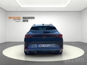 Черный Cupra Formentor 2023 в Рига, объемом двигателя 1.50 л и пробегом 35 тыс. км за 29490 €, фото 6 на AUTOMOTO.COM.LV