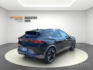 Черный Cupra Formentor 2023 в Рига, объемом двигателя 1.50 л и пробегом 35 тыс. км за 29490 €, фото 7 на AUTOMOTO.COM.LV