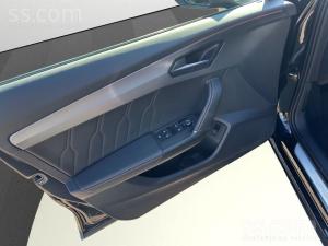 Черный Cupra Formentor 2023 в Рига, объемом двигателя 1.50 л и пробегом 35 тыс. км за 29490 €, фото 13 на AUTOMOTO.COM.LV
