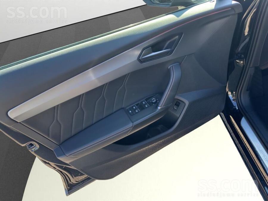 Черный Cupra Formentor 2023 в Рига, объемом двигателя 1.50 л и пробегом 35 тыс. км за 29490 €, фото 13 на AUTOMOTO.COM.LV