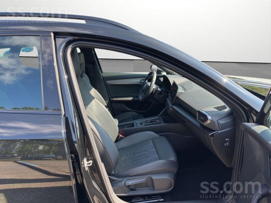 Черный Cupra Formentor 2023 в Рига, объемом двигателя 1.50 л и пробегом 35 тыс. км за 29490 €, фото 17 на AUTOMOTO.COM.LV