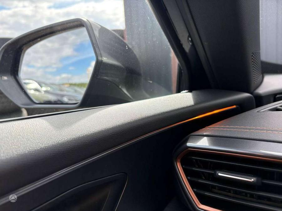 Black Cupra Formentor 2023 in Vilnius, with an engine capacity of 1.40 L and mileage of 70 thousand km for 22990 €, photo 14 on AUTOMOTO.COM.LV