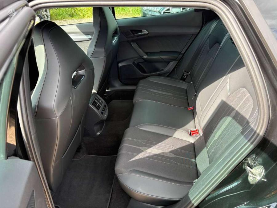 Black Cupra Formentor 2023 in Vilnius, with an engine capacity of 1.40 L and mileage of 70 thousand km for 22990 €, photo 15 on AUTOMOTO.COM.LV