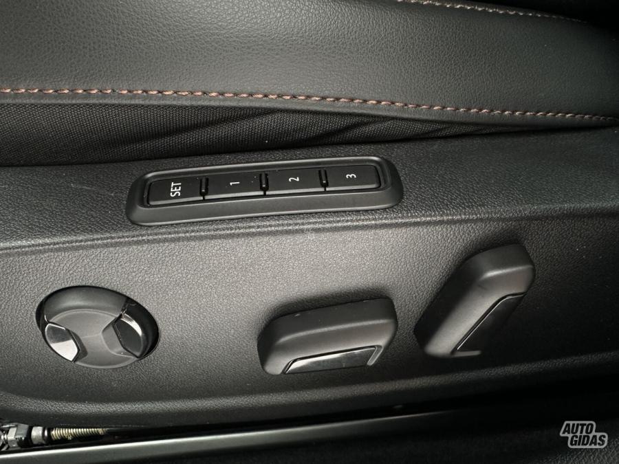 Melns Cupra Formentor 2023 Avižieniai, ar dzinēja tilpumu 1.40 L un nobraukumu 99 tūkst. km par 23950 €, foto 25 vietnē AUTOMOTO.COM.LV