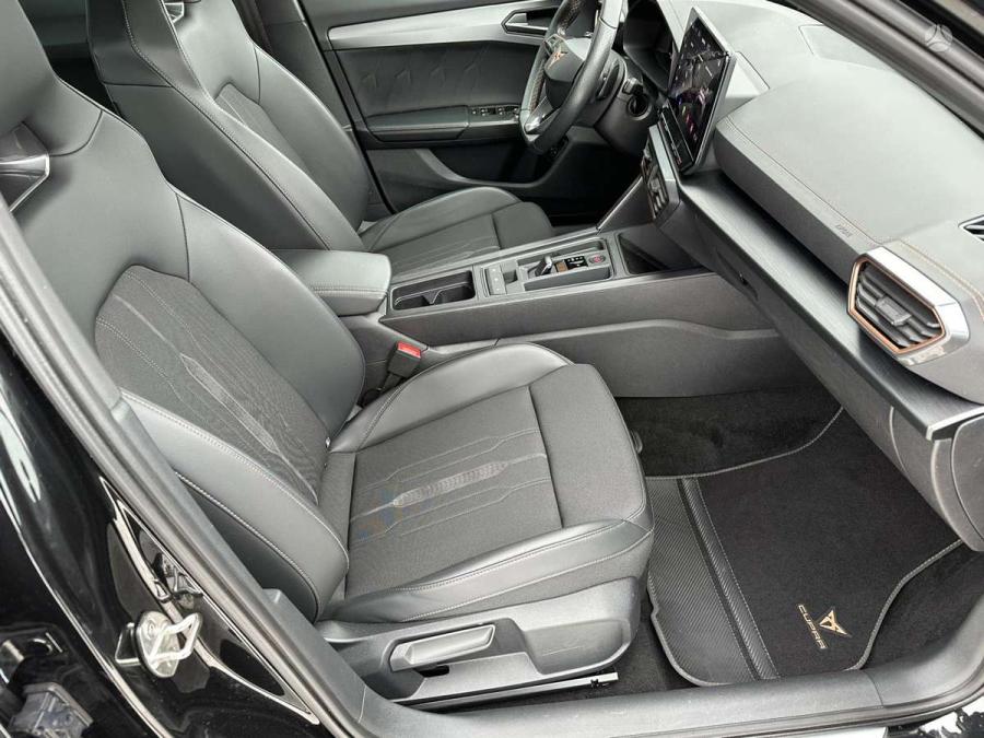 Черный Cupra Formentor 2023 в Вильнюс, объемом двигателя 1.40 л и пробегом 99 тыс. км за 23950 €, фото 5 на AUTOMOTO.COM.LV