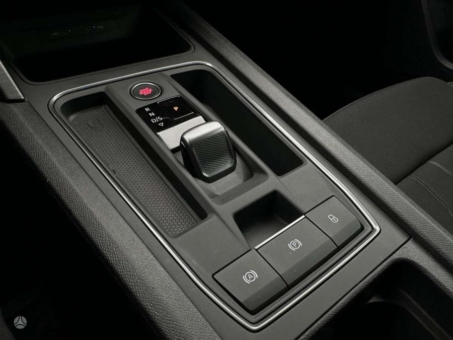 Черный Cupra Formentor 2023 в Вильнюс, объемом двигателя 1.40 л и пробегом 99 тыс. км за 23950 €, фото 22 на AUTOMOTO.COM.LV